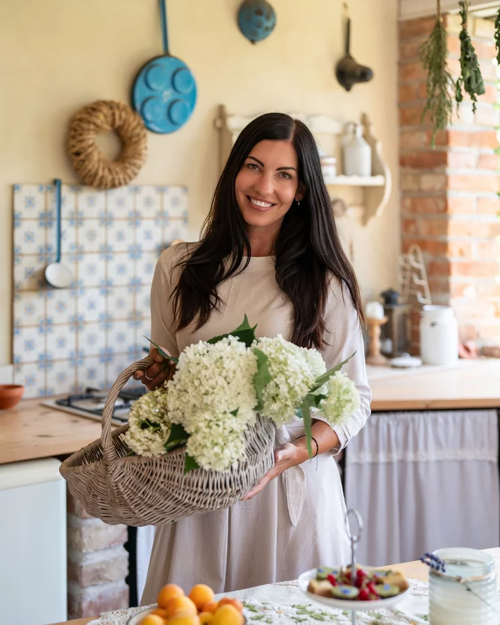 FAVI.cz - Vyhledávač nábytku a dekorací